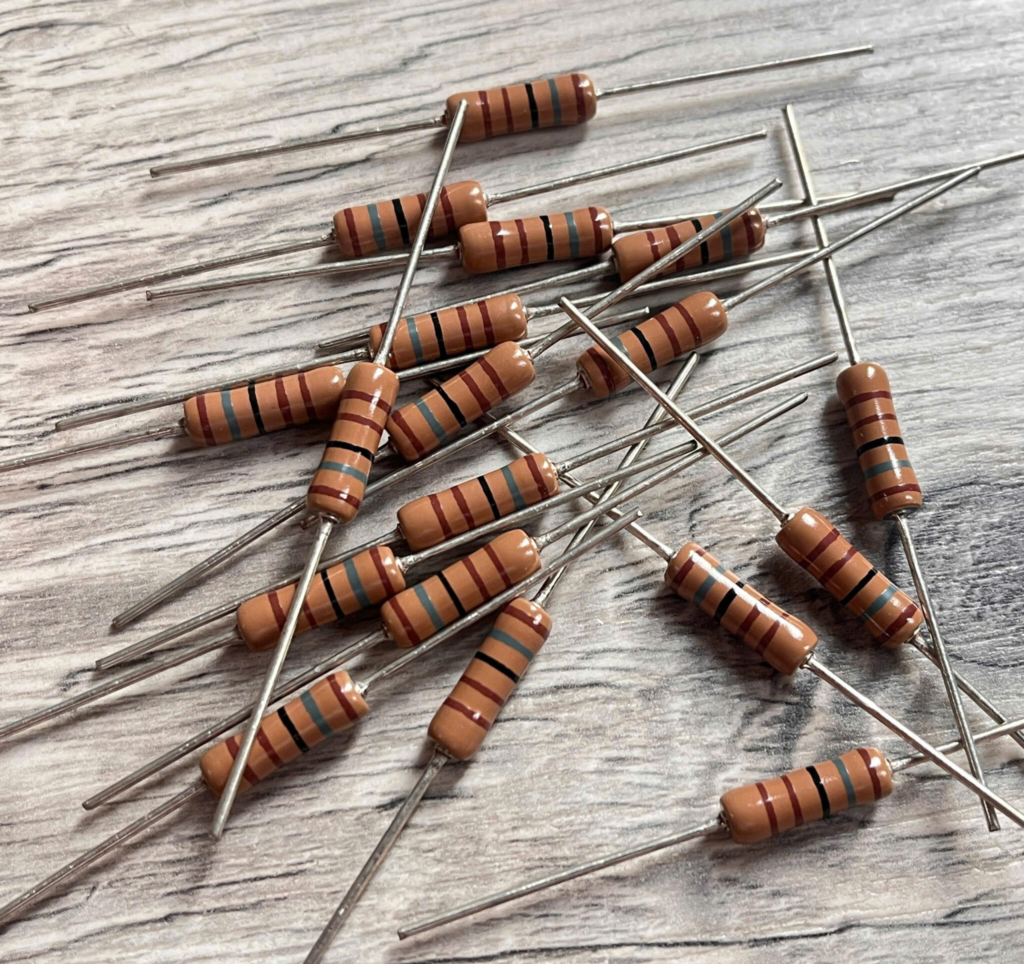 Điện trở TKD 1W - 4.7K - Hifiparts.net